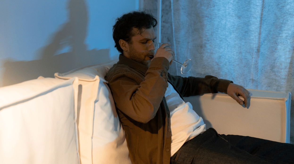 Why Using Alcohol to Cope With Anxiety Doesn't Help